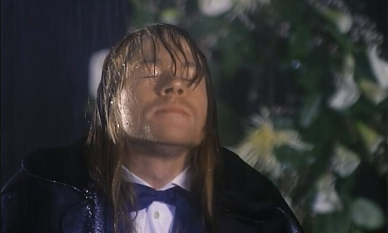 To November Rain έγινε το πρώτο ροκ τραγούδι με δύο δισεκατομμύρια ...